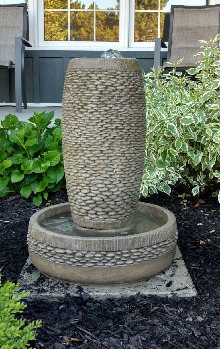 Round Pebble Fountain Set - Country Garden Concrete